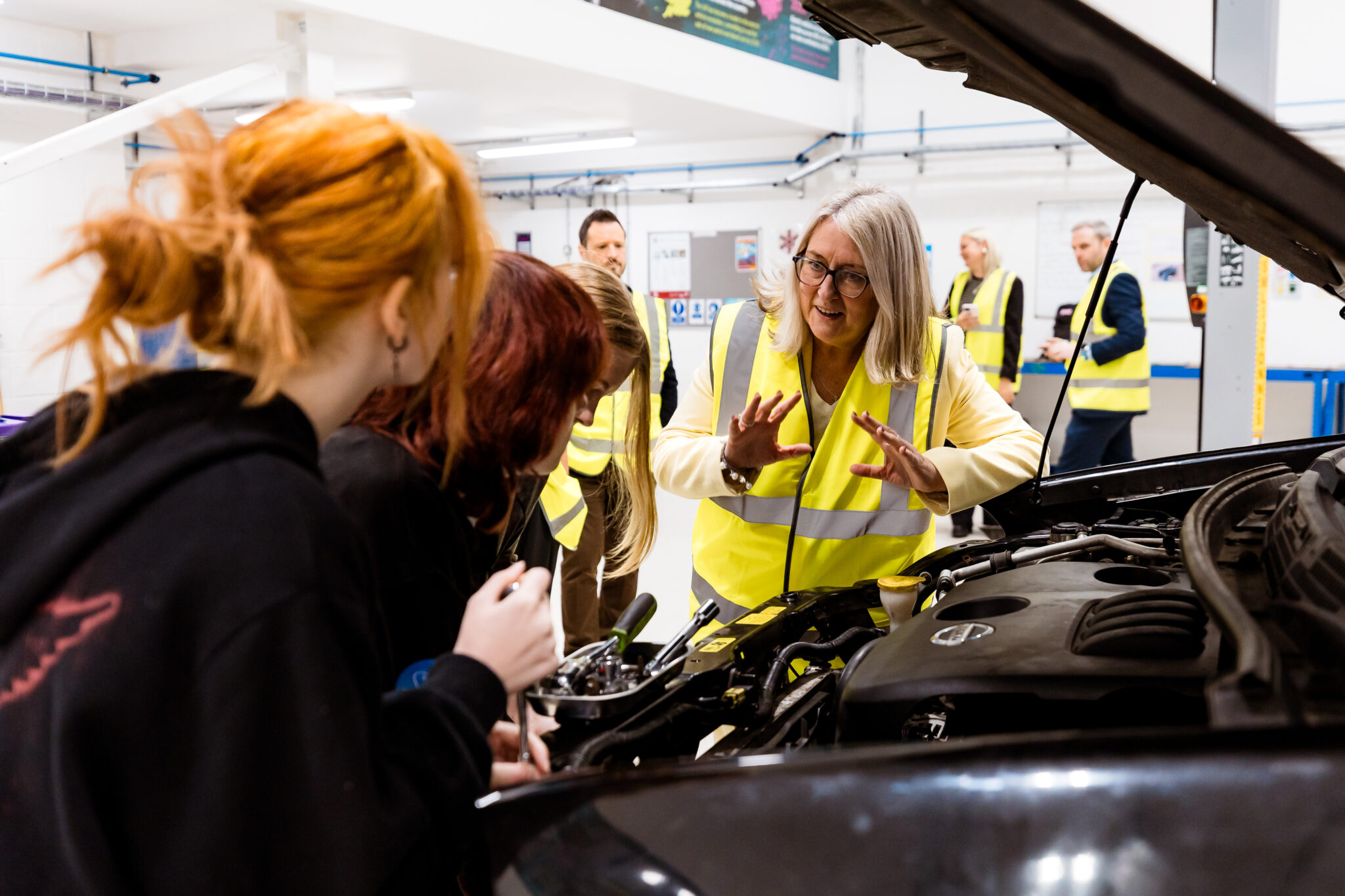 Minister for Skills Visits Kidderminster College’s Green Technology ...